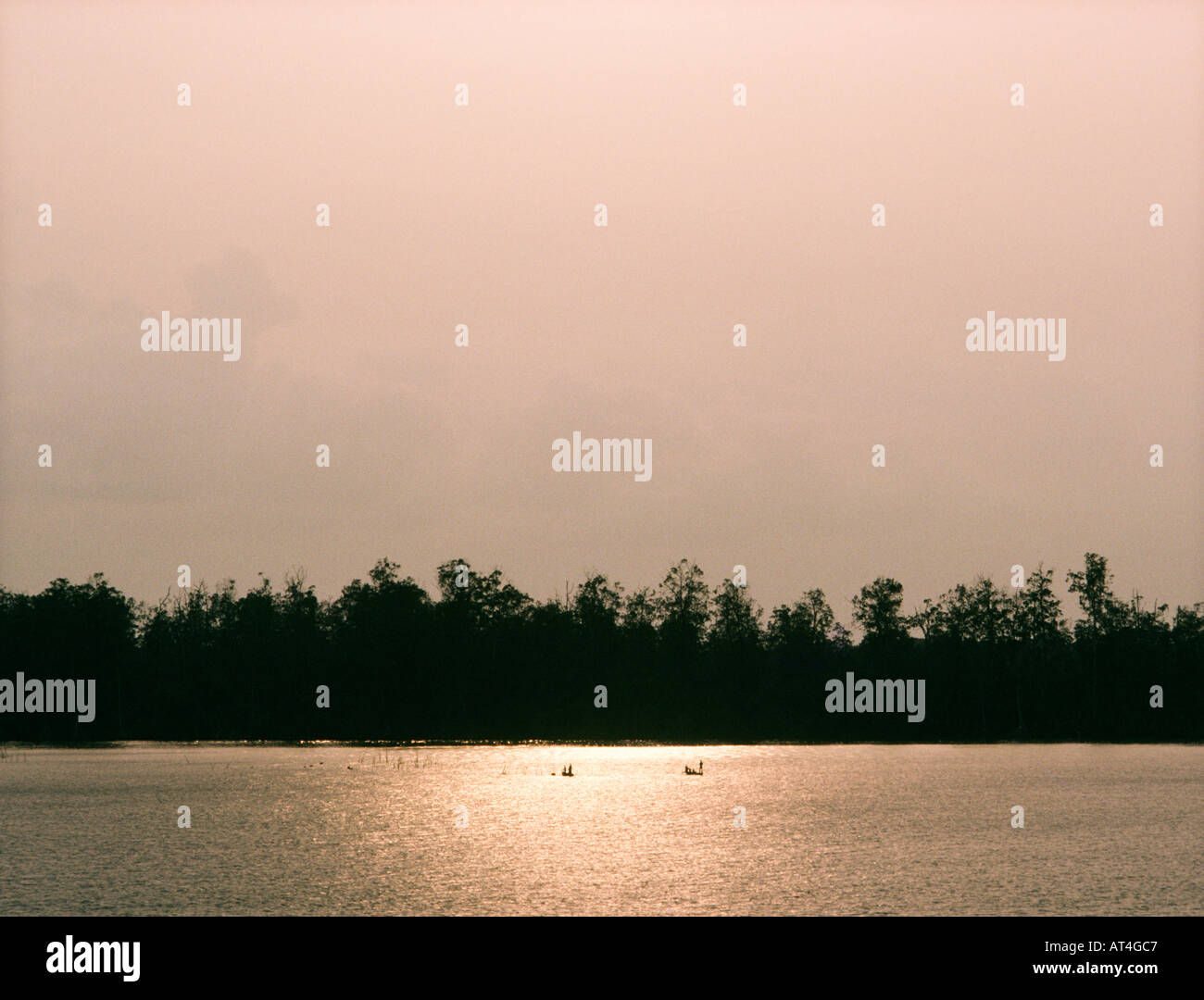 Escravos river hi-res stock photography and images - Alamy