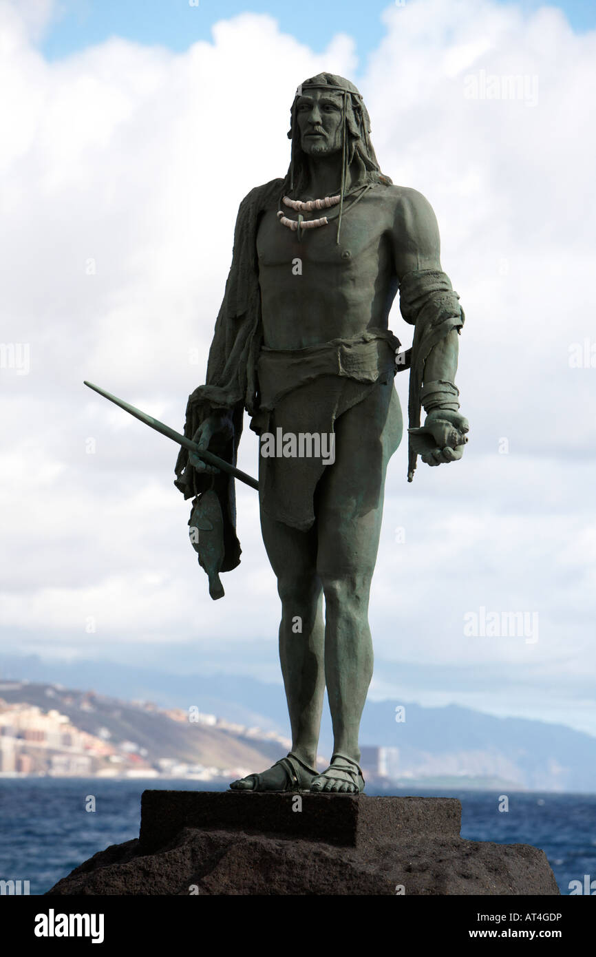 Bronze statue pelicar guanche king hi-res stock photography and images ...