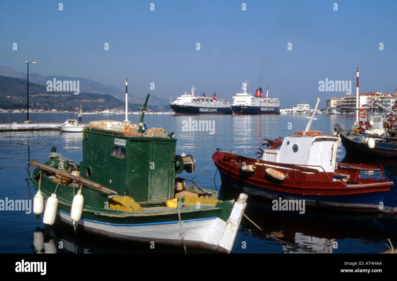 THE WATERFRONT OF SAMOS TOWN SAMOS GREEK ISLAND EUROPE Stock Photo - Alamy