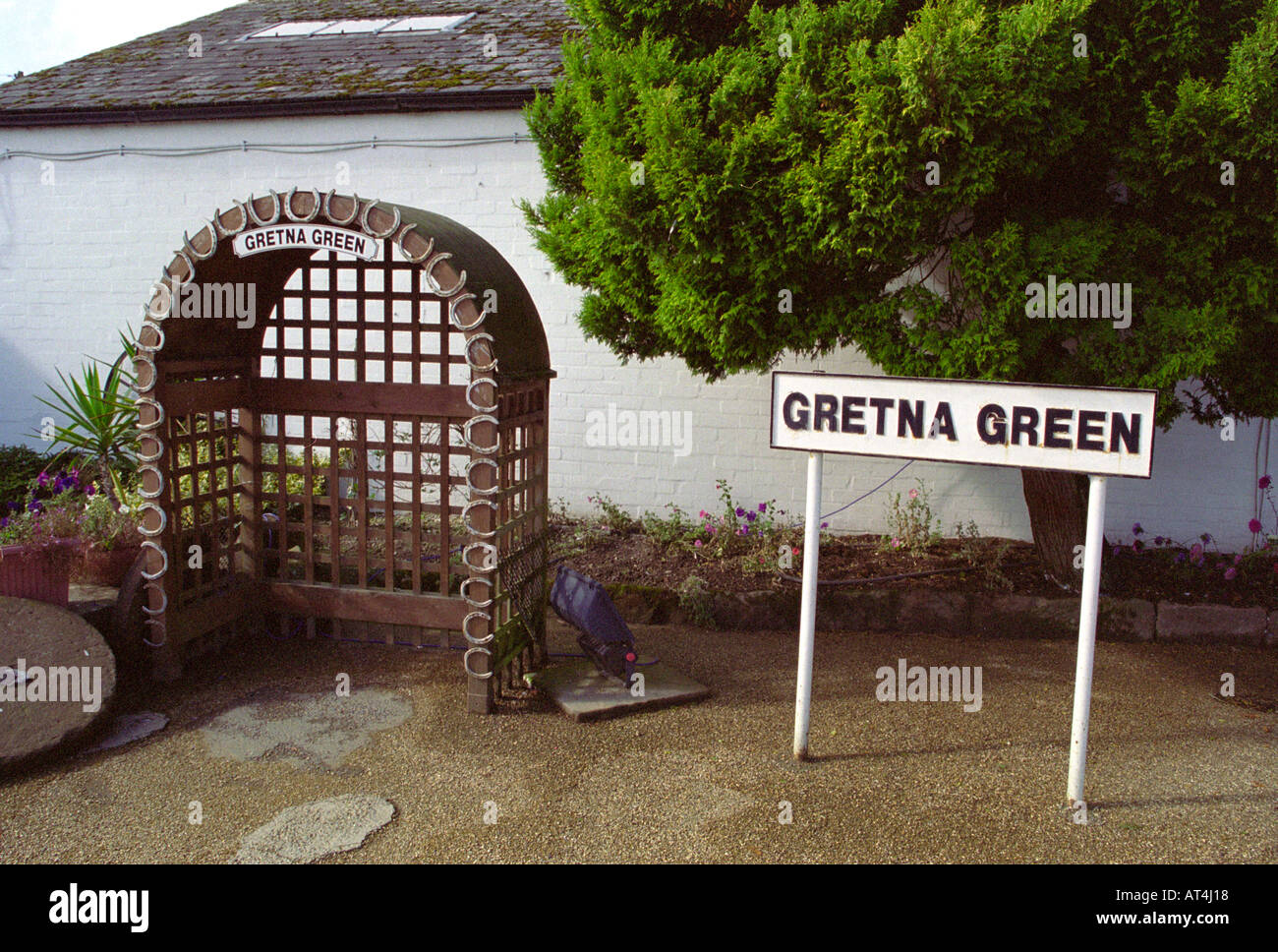 Gretna green wedding hi-res stock photography and images - Alamy