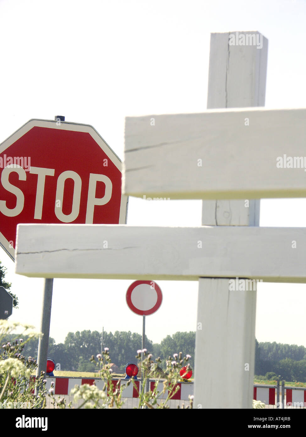 cross at the roadside Stock Photo - Alamy
