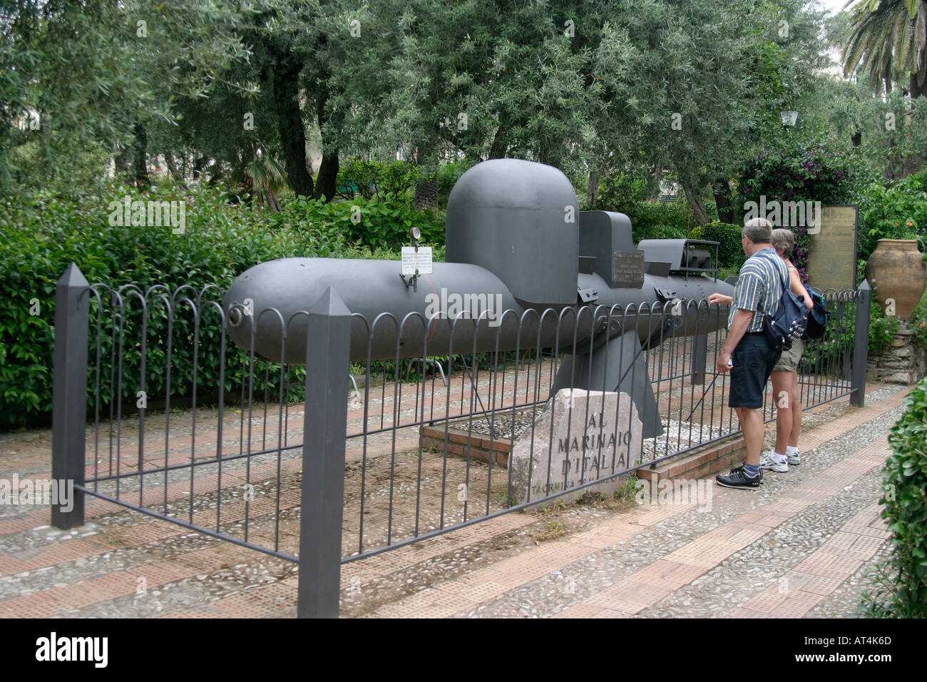 Submarine underwater italy hi-res stock photography and images - Alamy