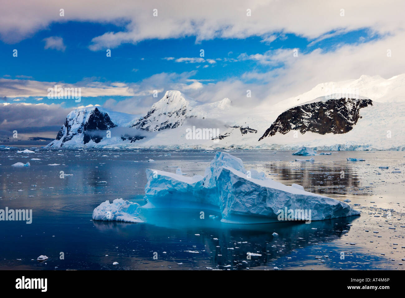 Icebergs and mountains, Antarctic Peninsula Stock Photo - Alamy