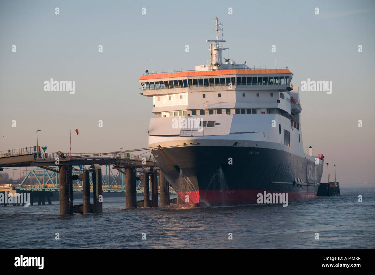 Ro ro cargo hi-res stock photography and images - Alamy