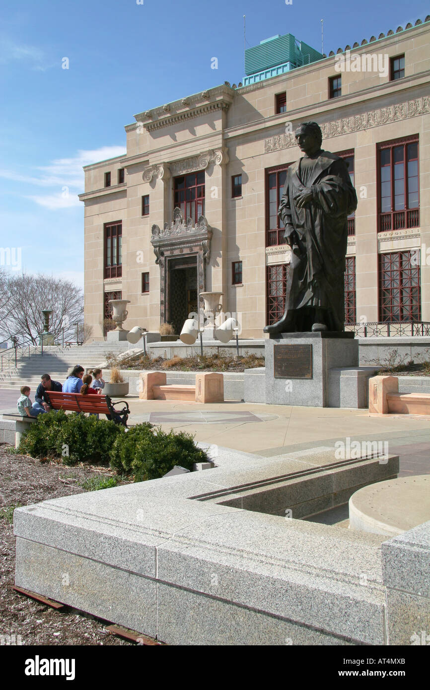 Statue of Christopher Columbus At City Hall Columbus Ohio People ...