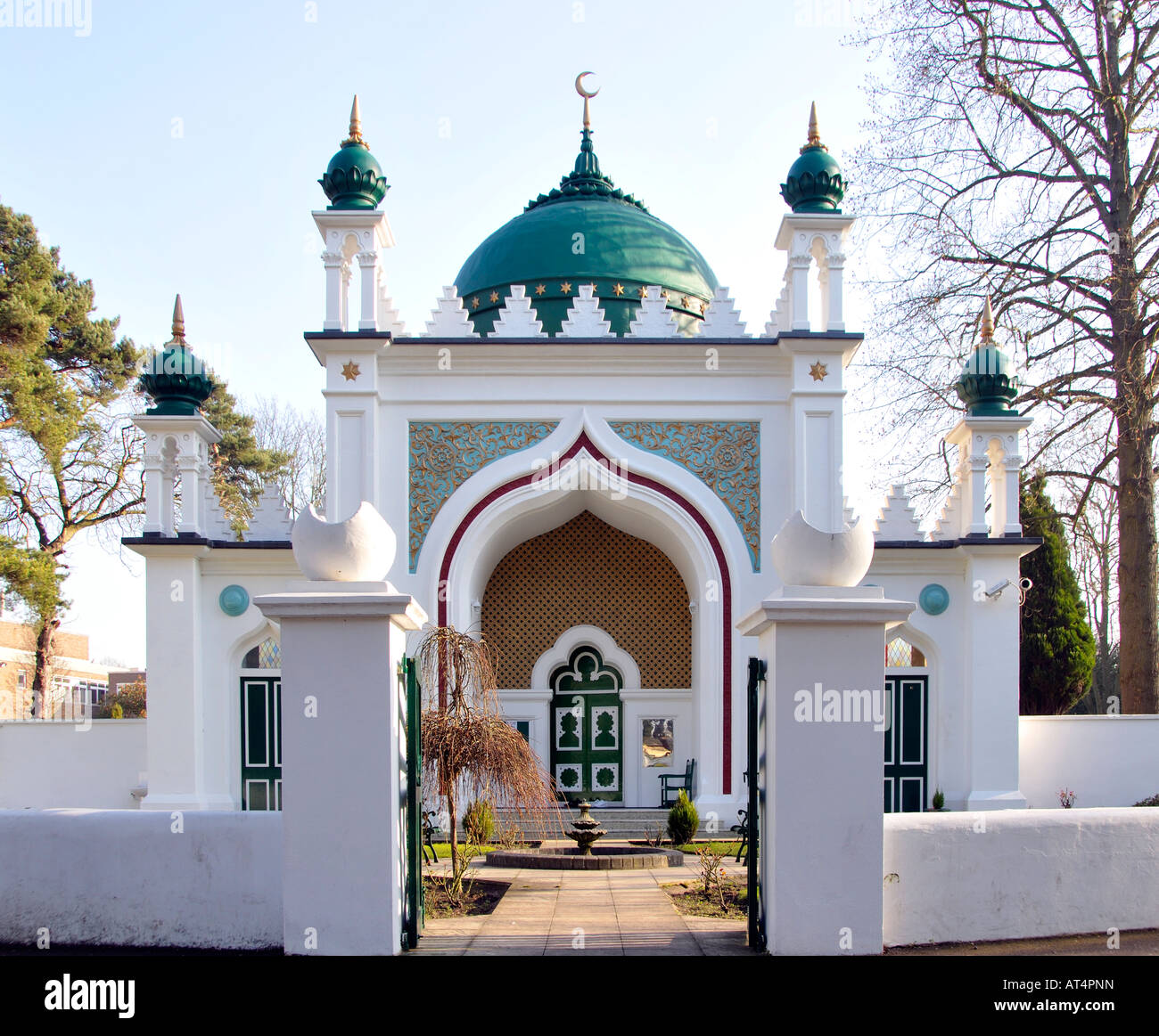Entrance to Woking Mosque Stock Photo - Alamy
