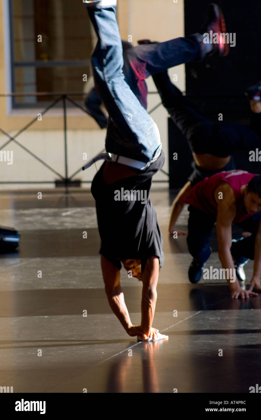 Sinewy body hi-res stock photography and images - Alamy