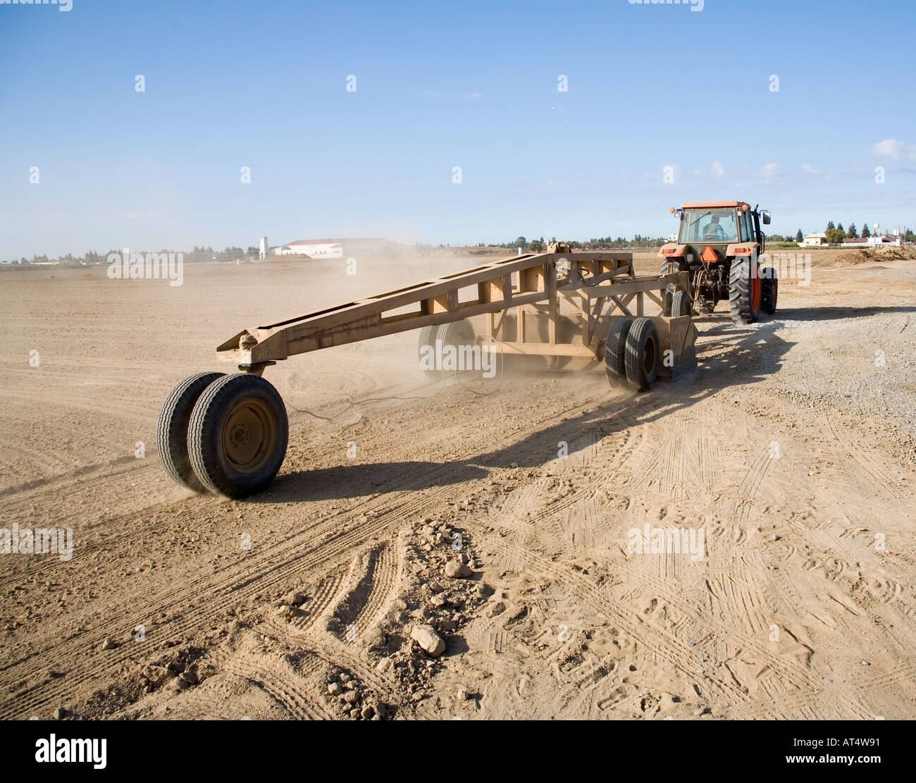Farming dust pollution pull hi-res stock photography and images - Alamy