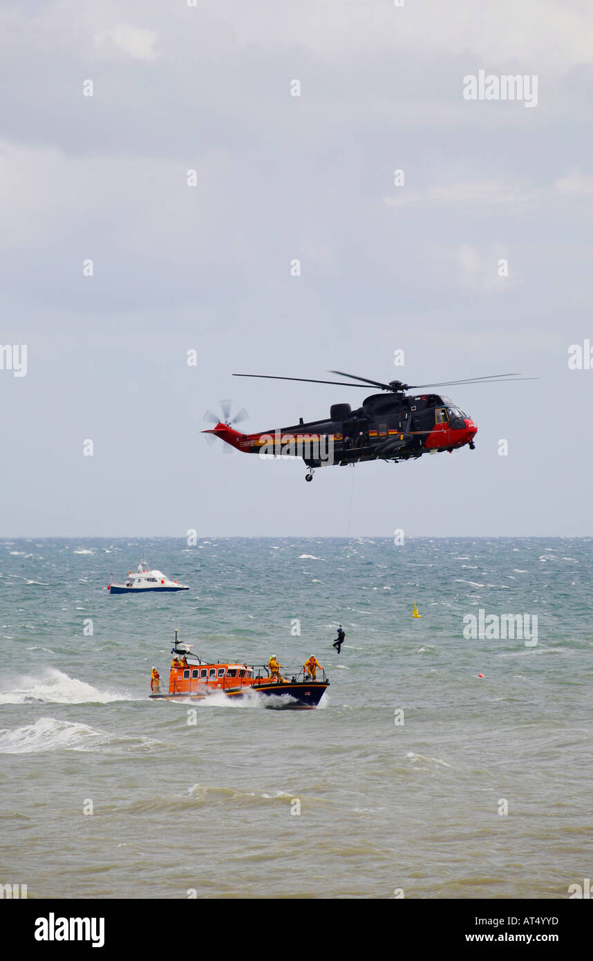 Coastal rescue boat hi-res stock photography and images - Alamy