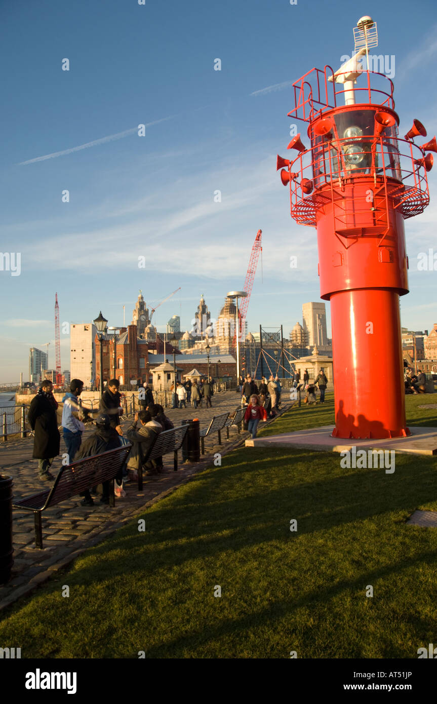 Liverpool docks visitors hi-res stock photography and images - Alamy