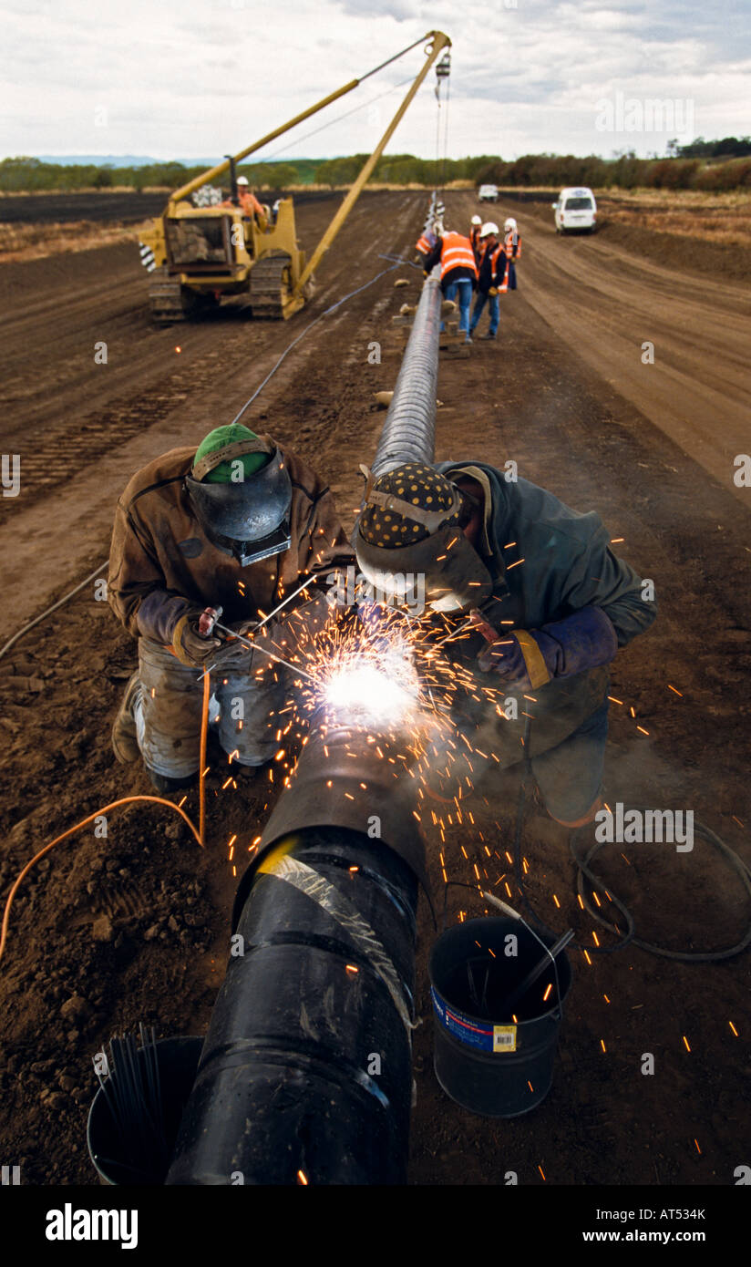 Pipe welders hi-res stock photography and images - Alamy