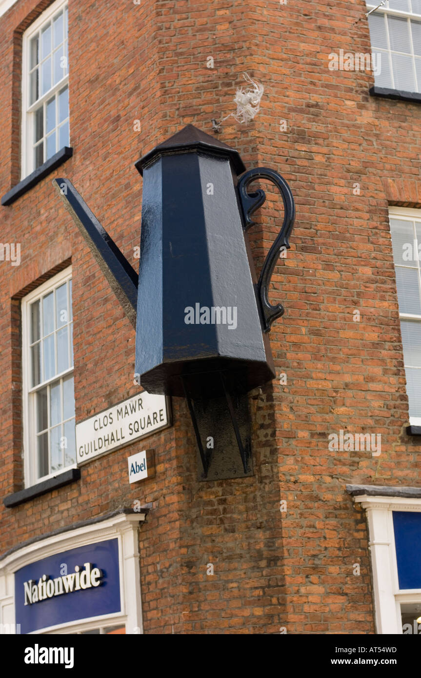 The giant coffee shop hi-res stock photography and images - Alamy