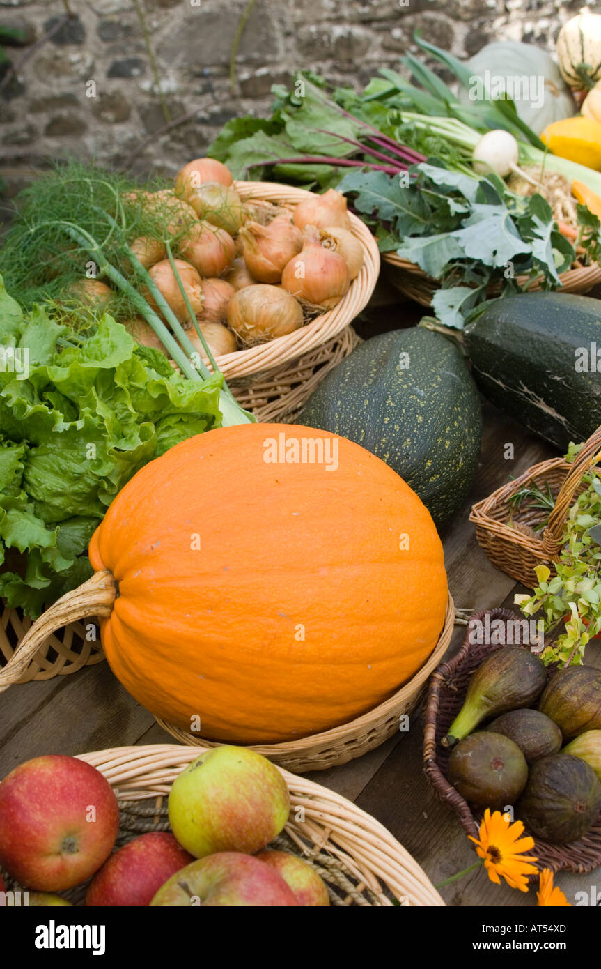 Rural crafts hi-res stock photography and images - Alamy