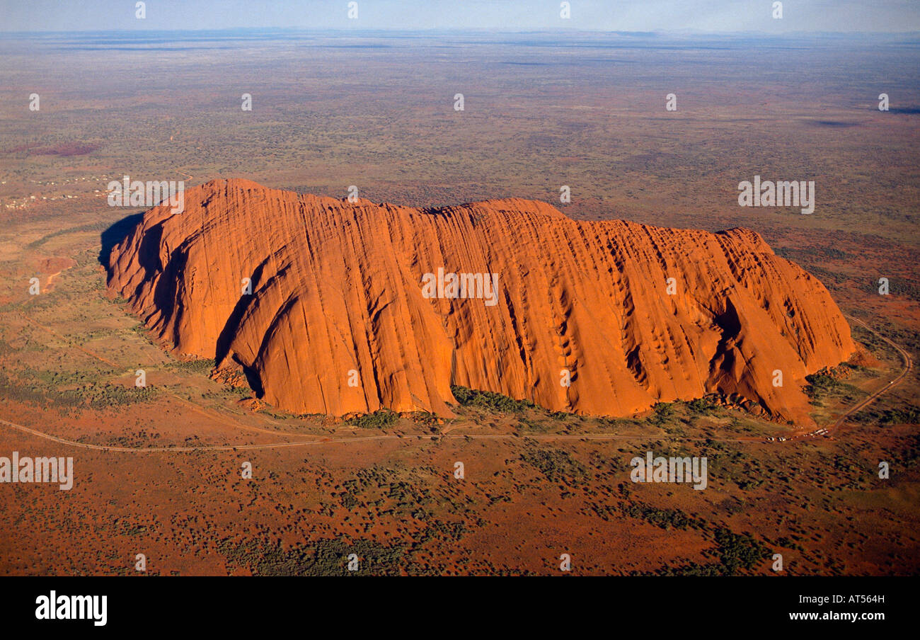 Uluru aerial hi-res stock photography and images - Alamy