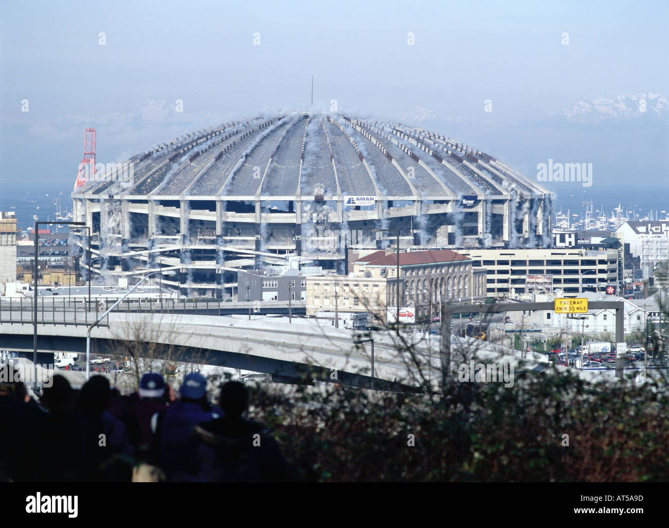Kingdome Stadium Implosion 2000 Seattle WA Stock Photo - Alamy