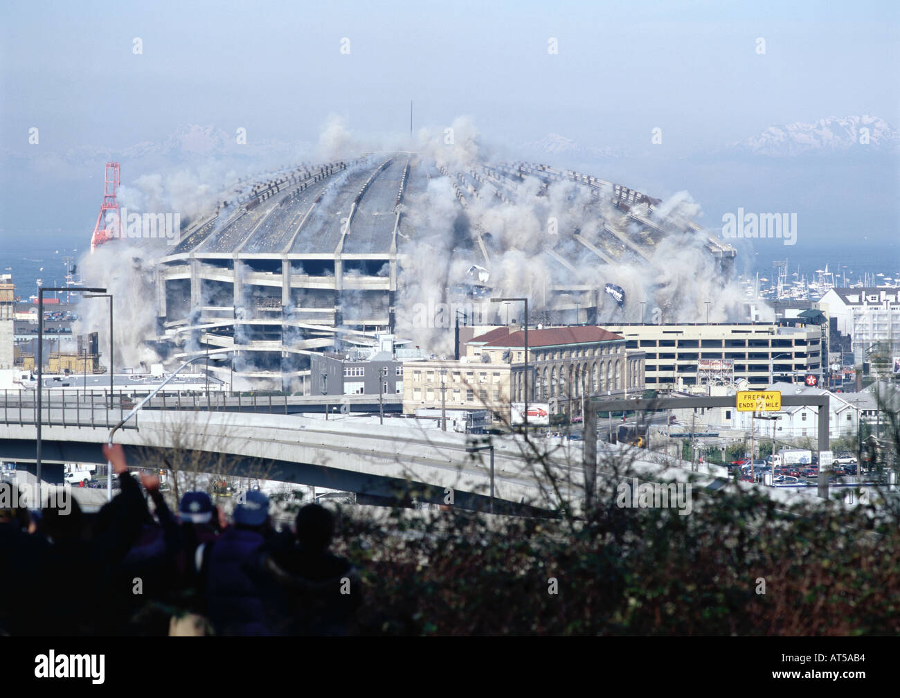 Kingdome Stadium Implosion 2000 Seattle WA Stock Photo - Alamy