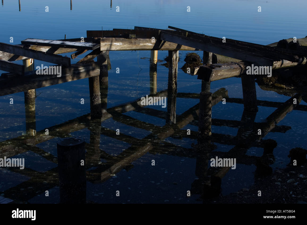 Dock falling down hi-res stock photography and images - Alamy
