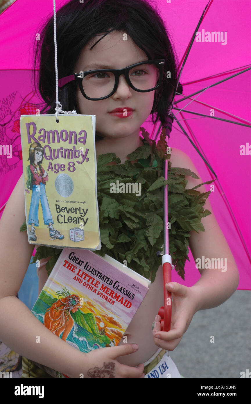 Mermaid Parade in Coney Island, Brooklyn, New York Stock Photo - Alamy
