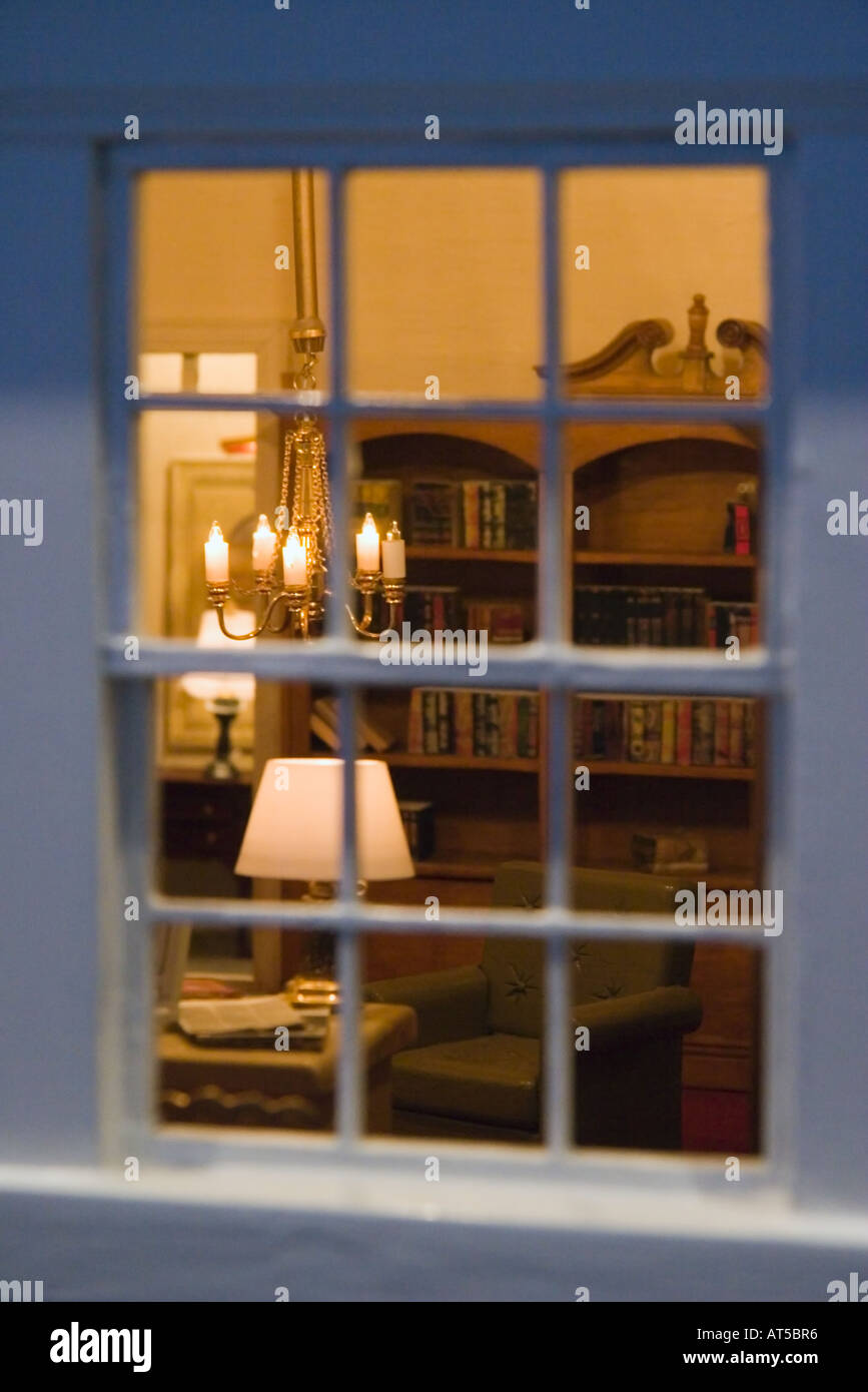 Interior peek through window hi-res stock photography and images - Alamy