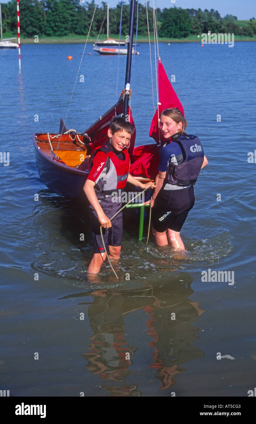 Girl boy twins mirror hi-res stock photography and images - Alamy