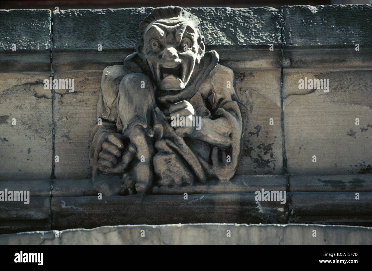 Angry gargoyles hi-res stock photography and images - Alamy