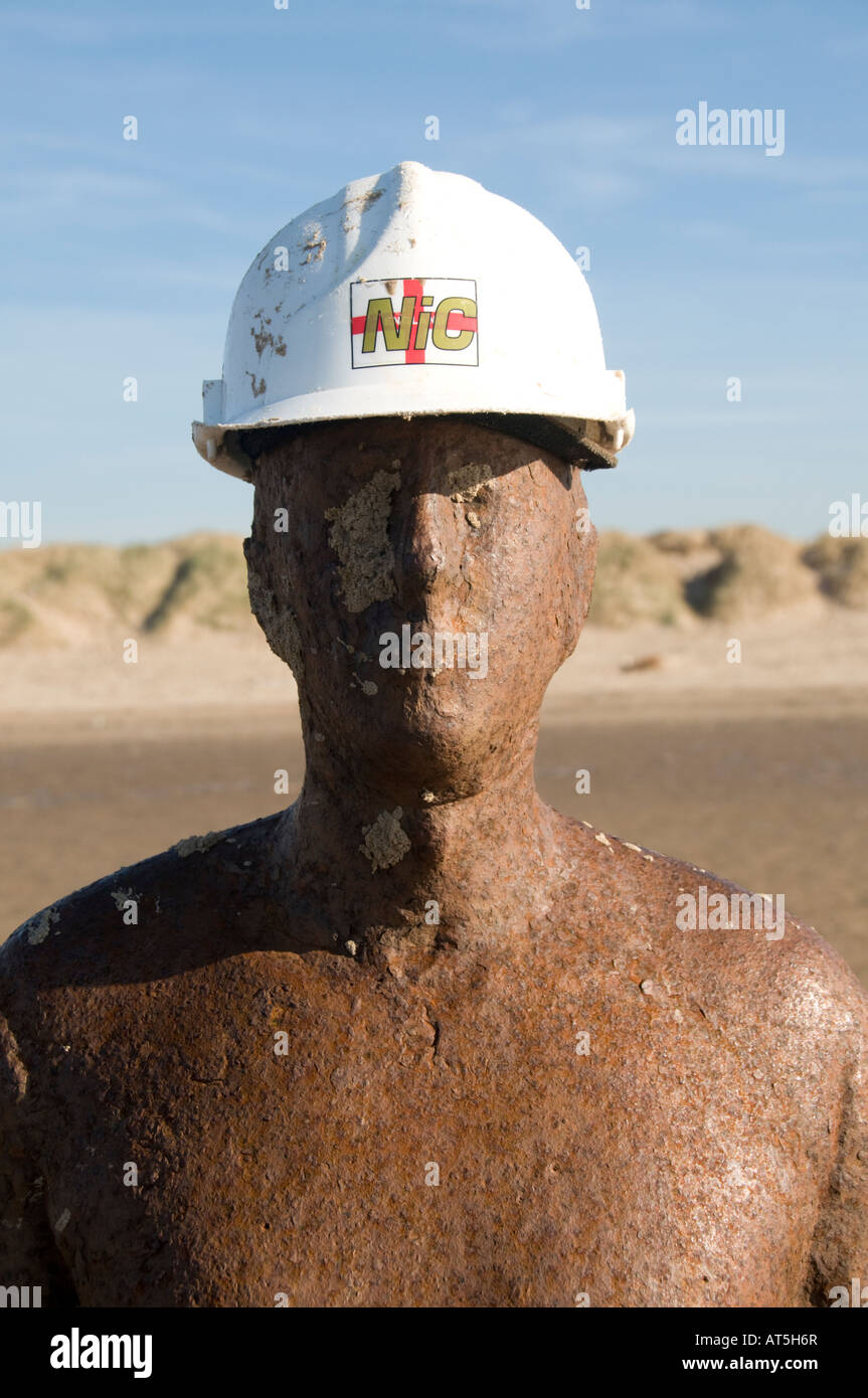 Anthony Gormley 'Another Place' public art 100 life size steel figures ...