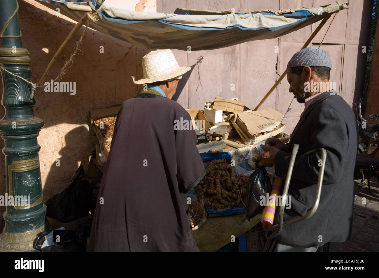 Morocco souk haggle hi-res stock photography and images - Alamy