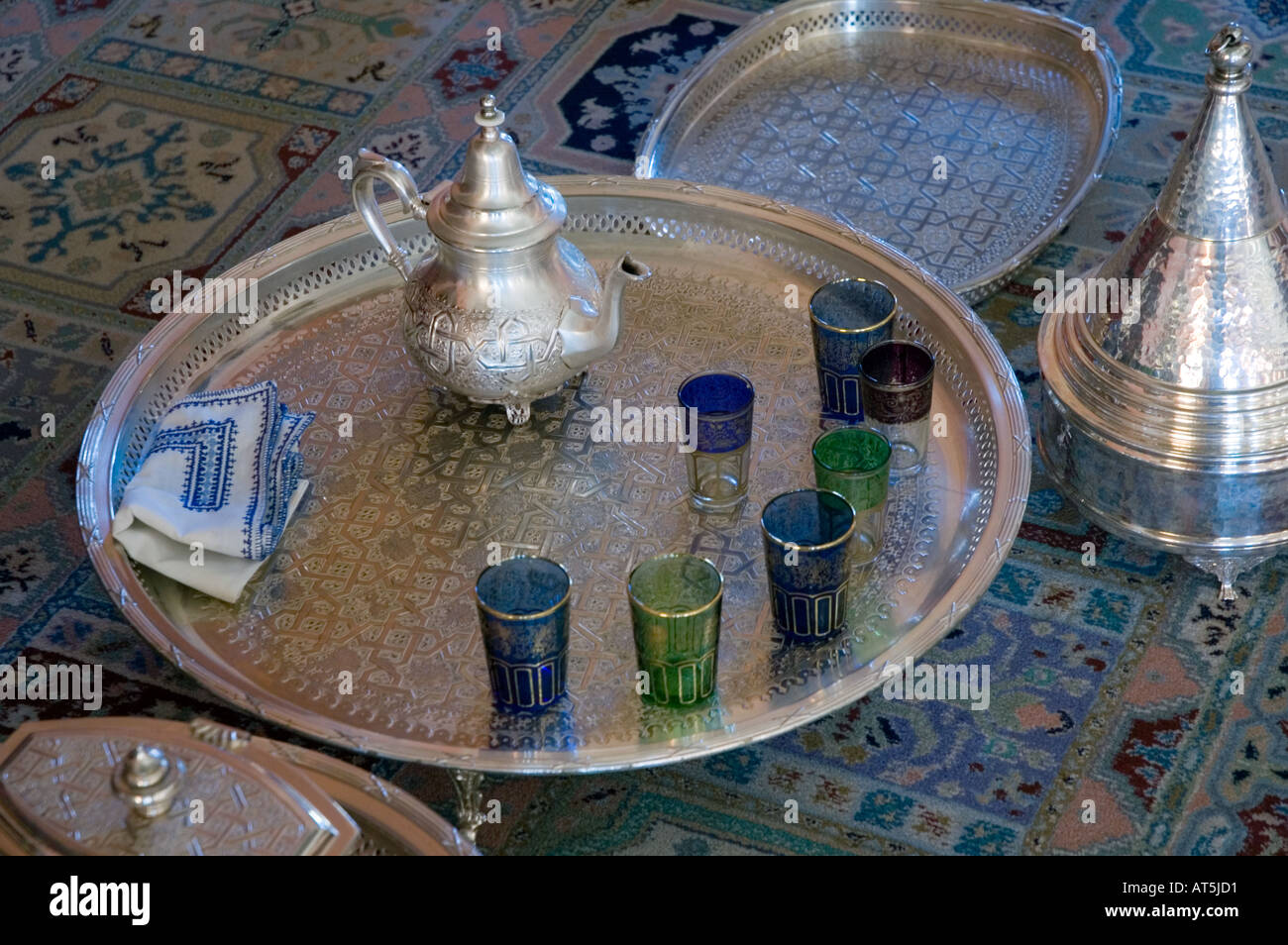 Tuareg tea ceremony hi-res stock photography and images - Alamy