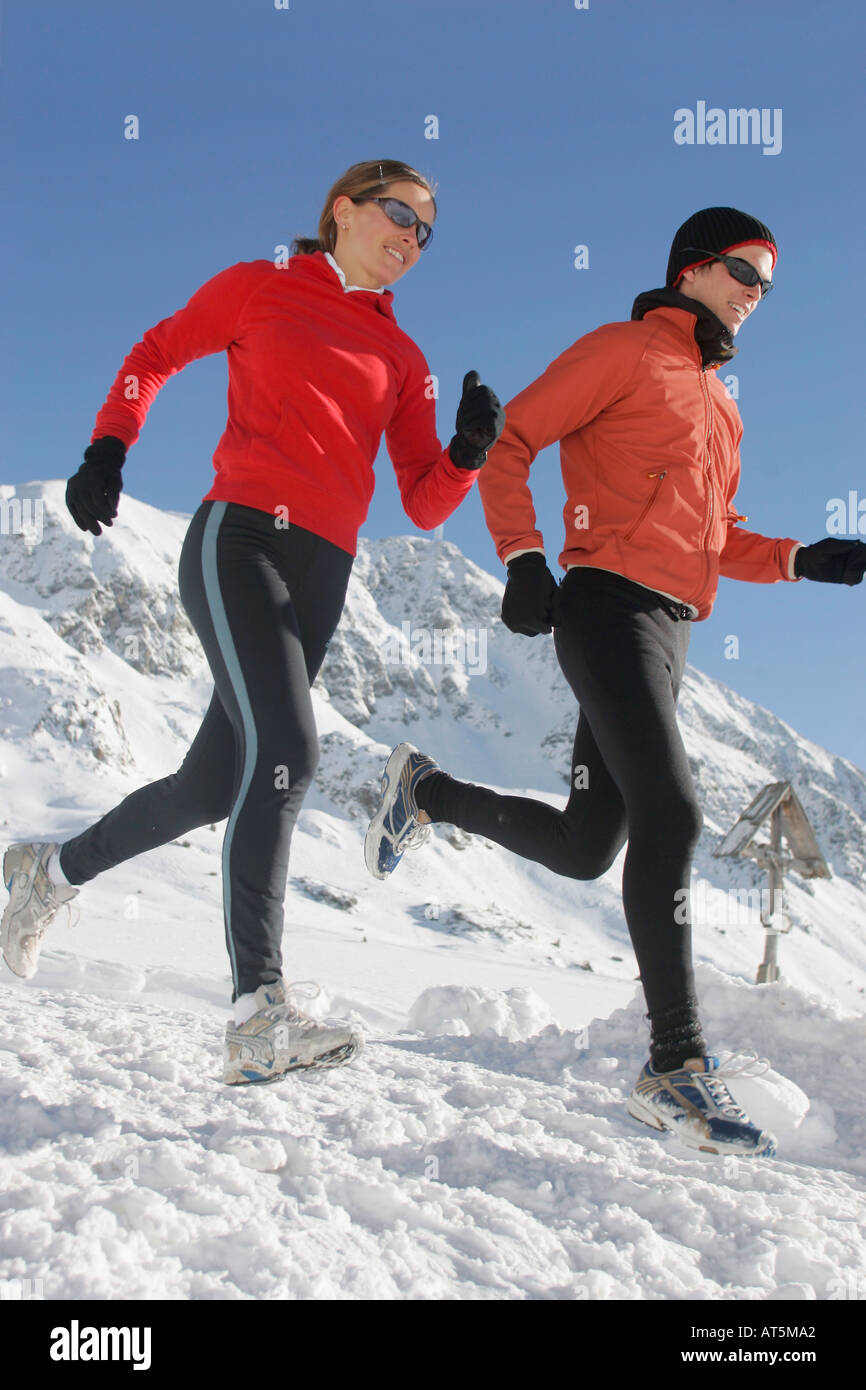 Frauen beim hi-res stock photography and images - Alamy