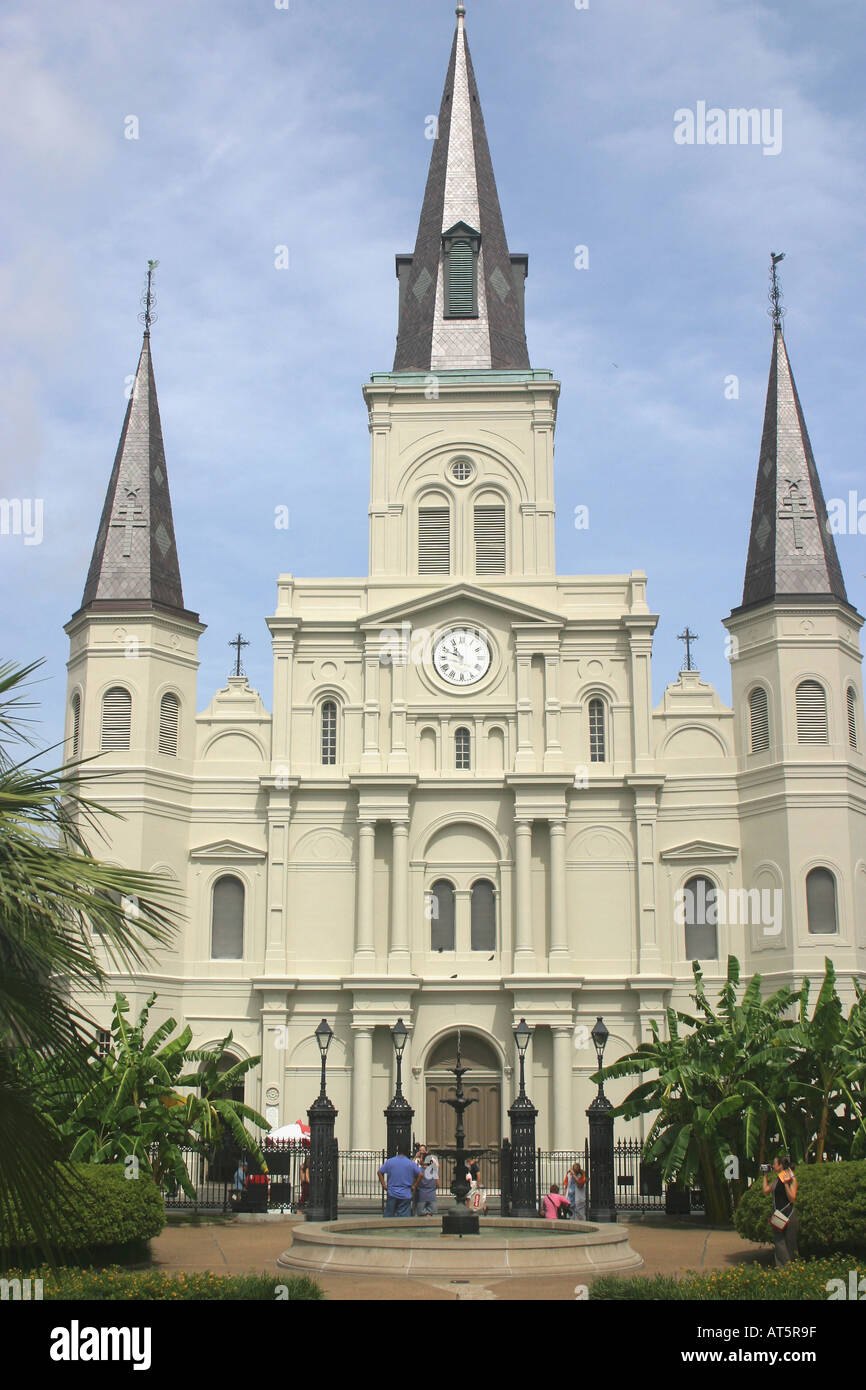 Kirchenfassade hi-res stock photography and images - Alamy