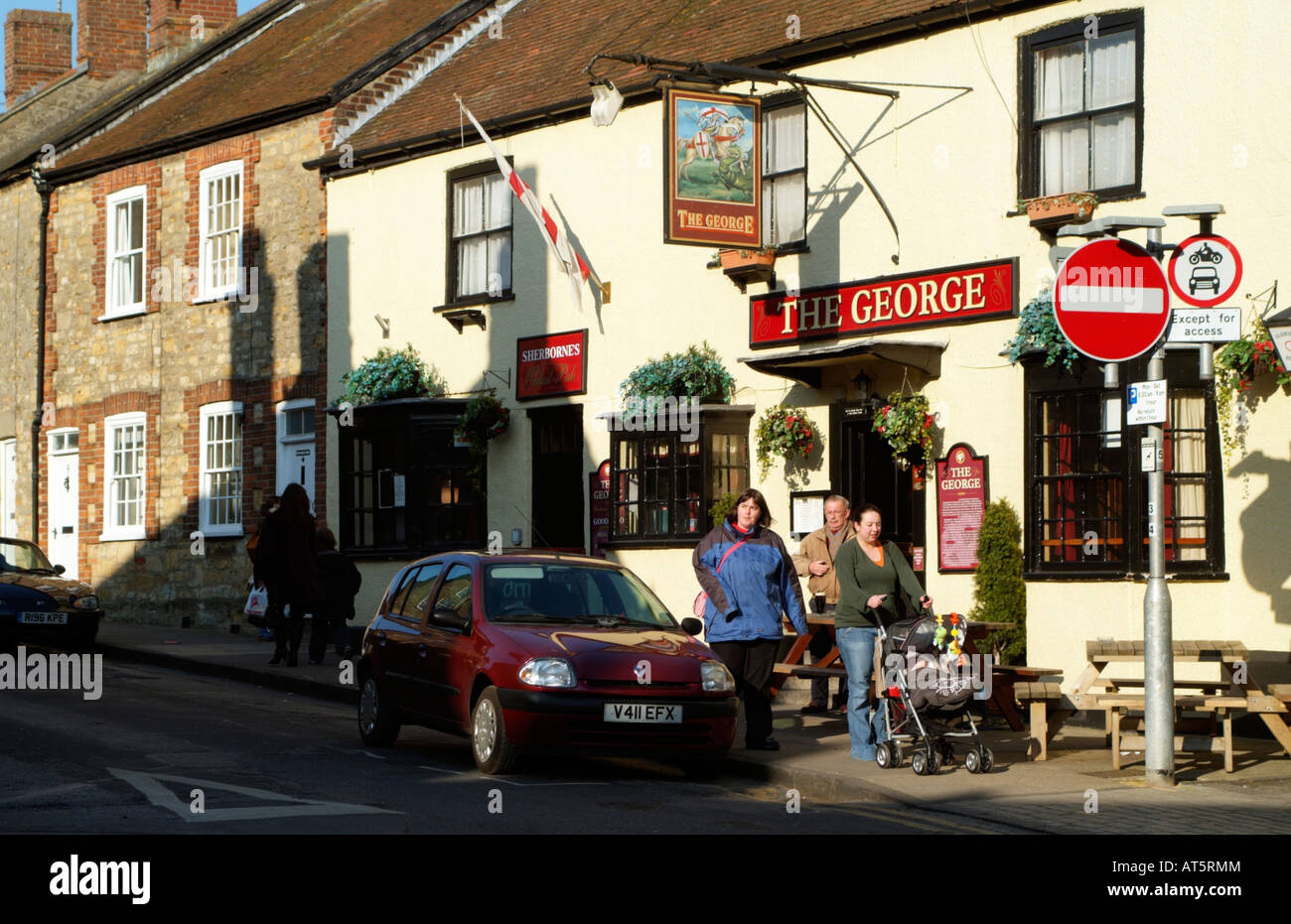 Town Centre Pub in Sherborne West Dorset England Stock Photo - Alamy