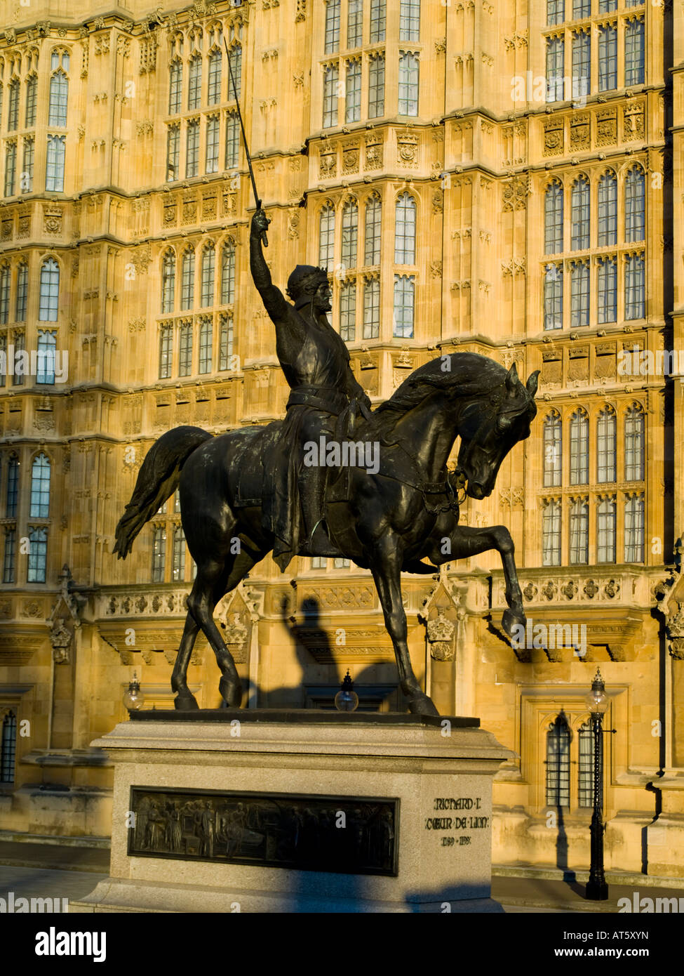 Europe UK england London richard II statue parliament 2008 Stock Photo ...