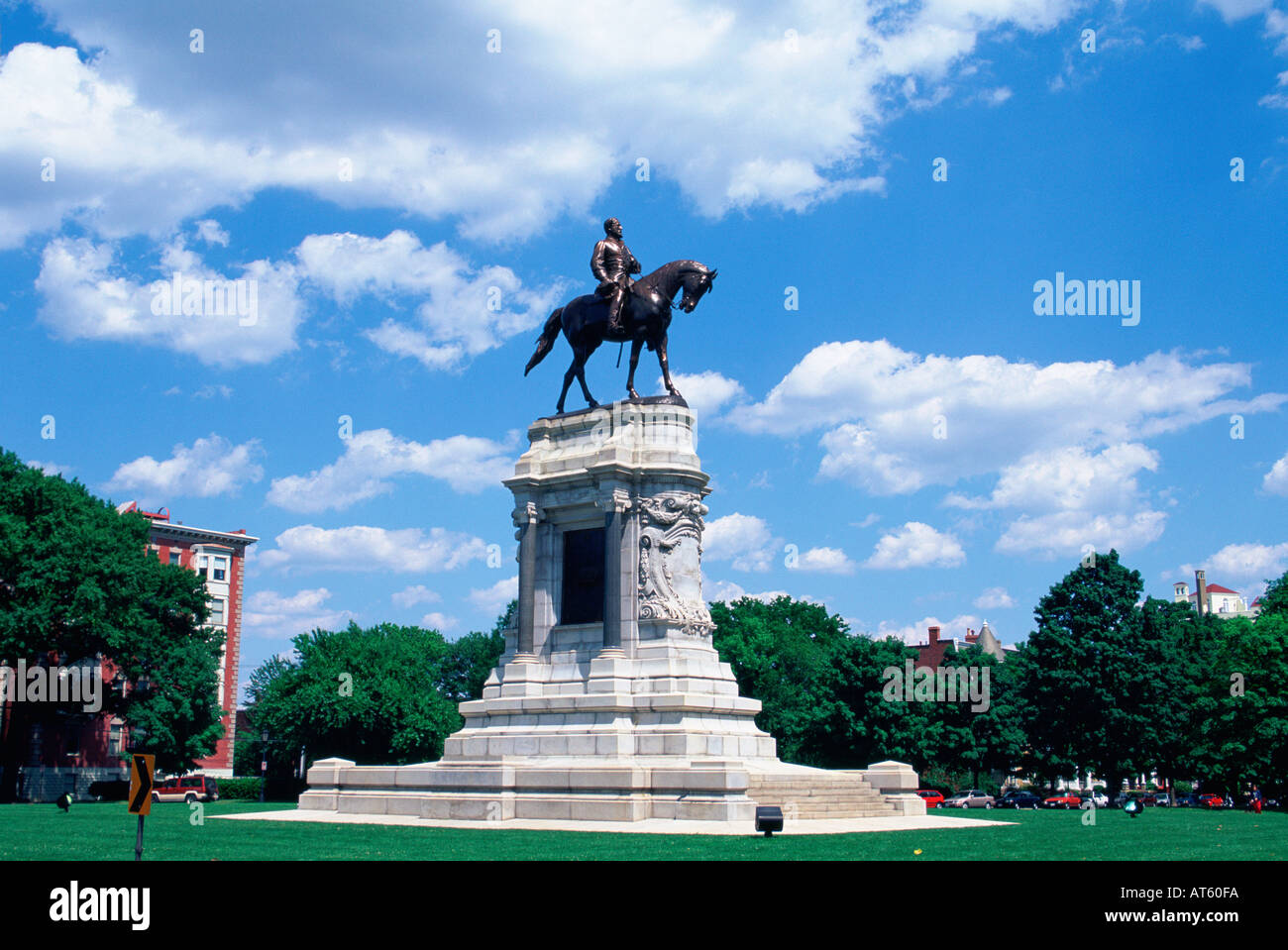 Robert e lee monument hi-res stock photography and images - Alamy