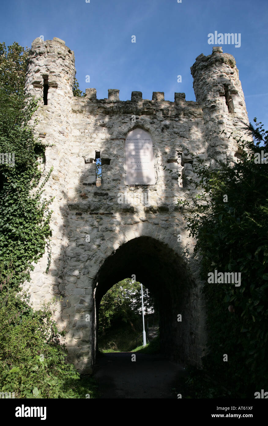 Reigate castle ruin hi-res stock photography and images - Alamy