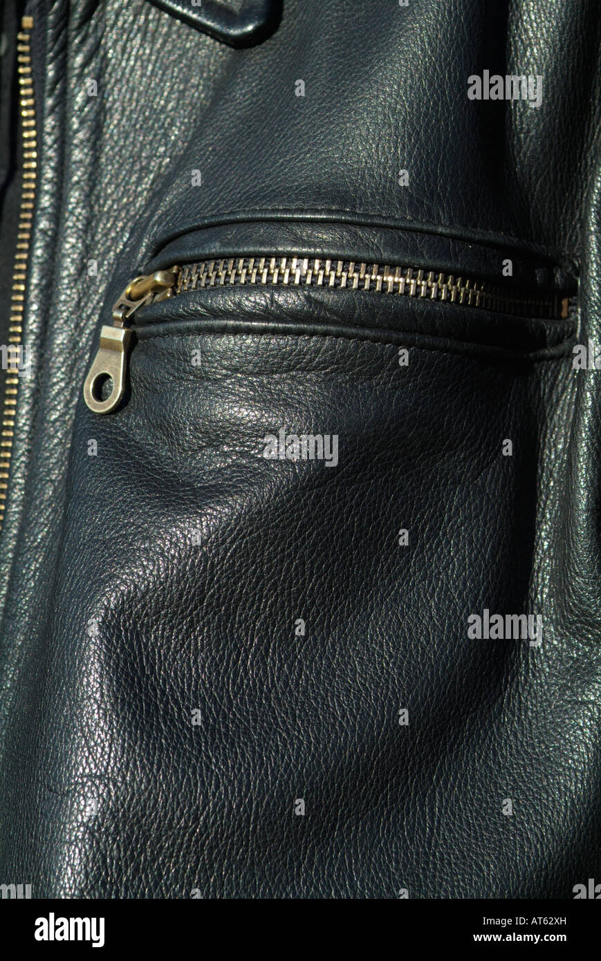 Zipped up coat hi-res stock photography and images - Alamy