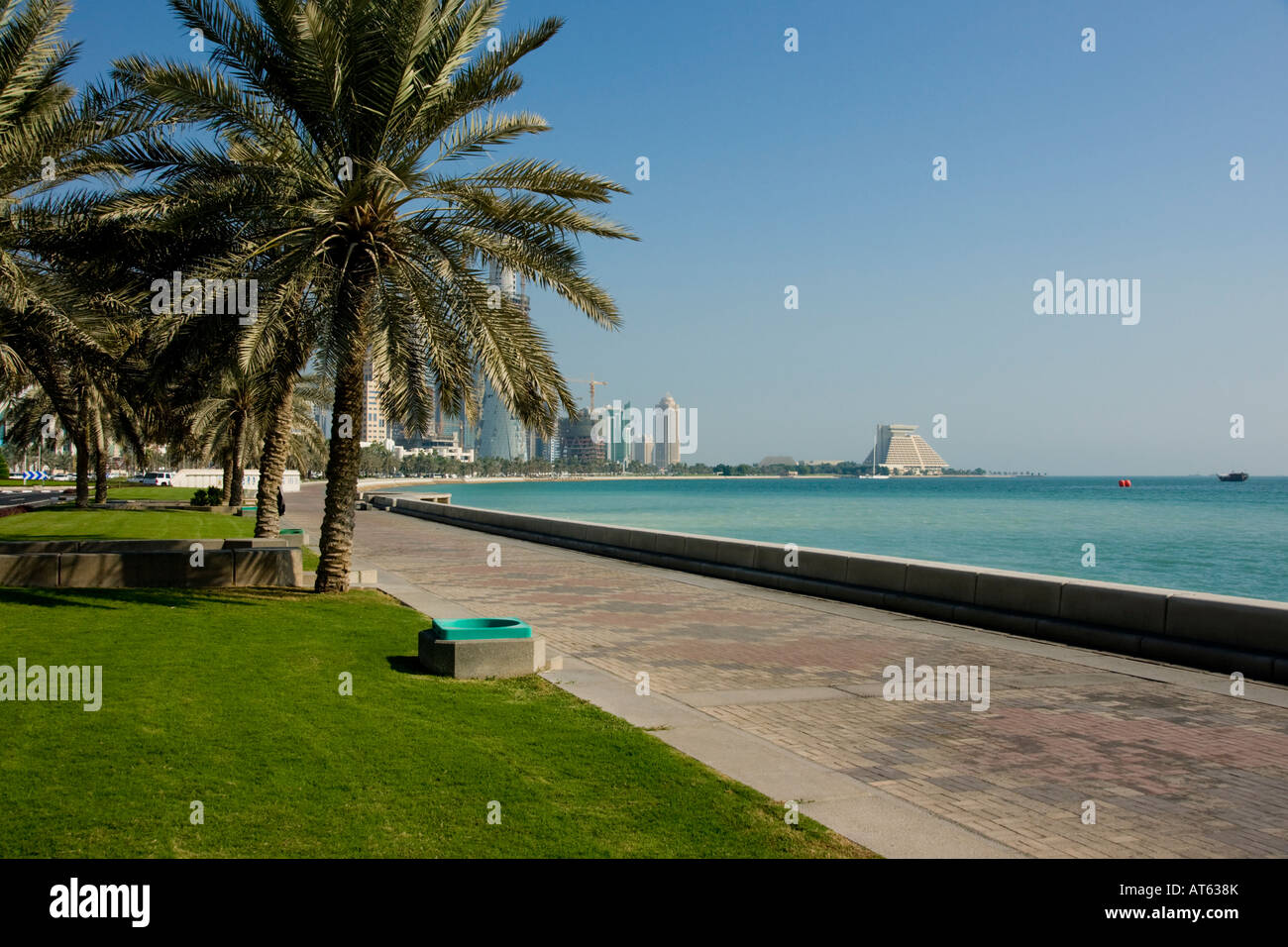 Middle east Qatar Doha bay waterfront Stock Photo - Alamy