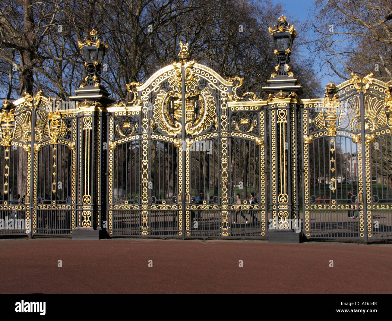 Canada Gate To Buckingham Palace High Resolution Stock Photography and ...