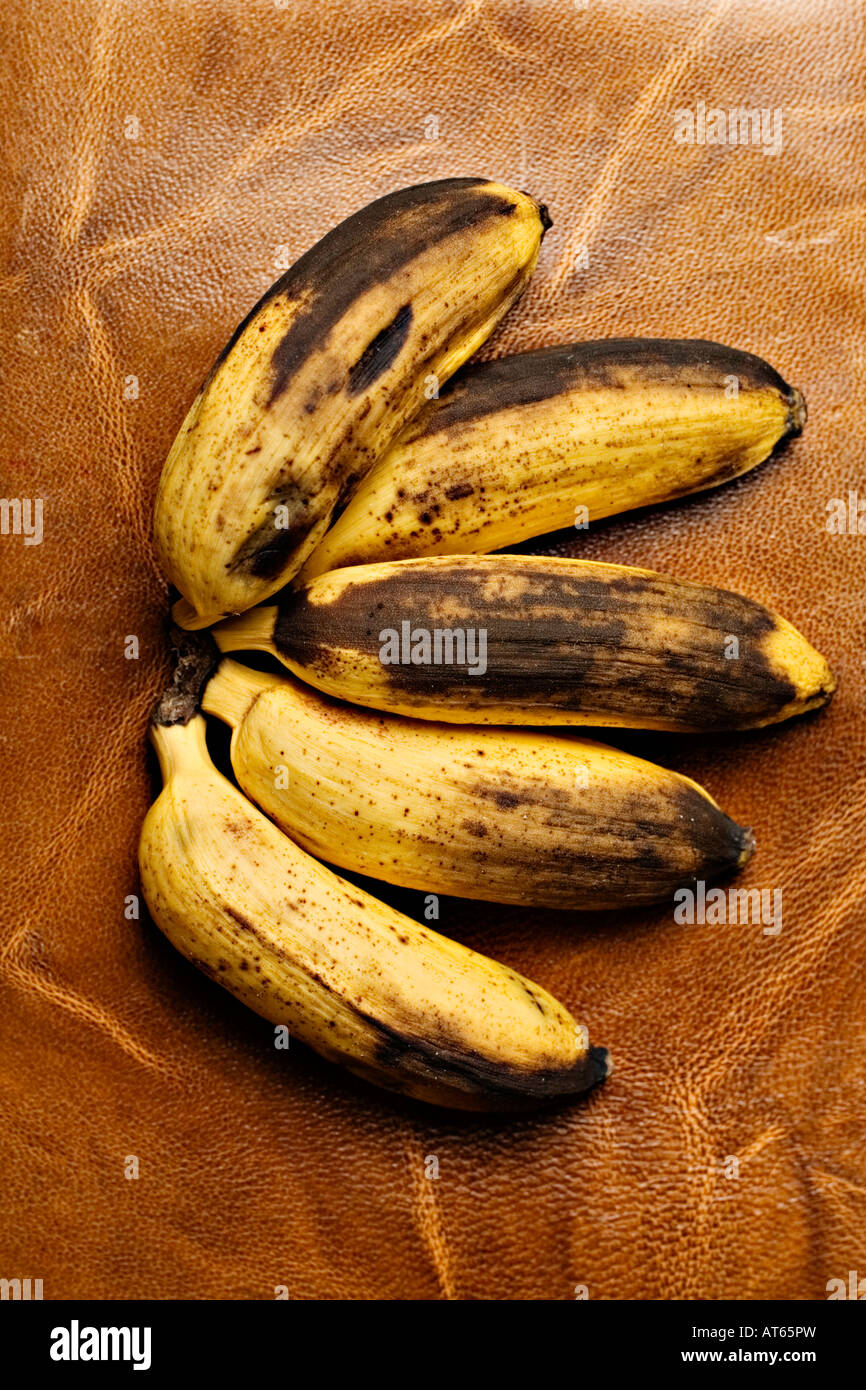 Up close photo of bananas hi-res stock photography and images - Alamy