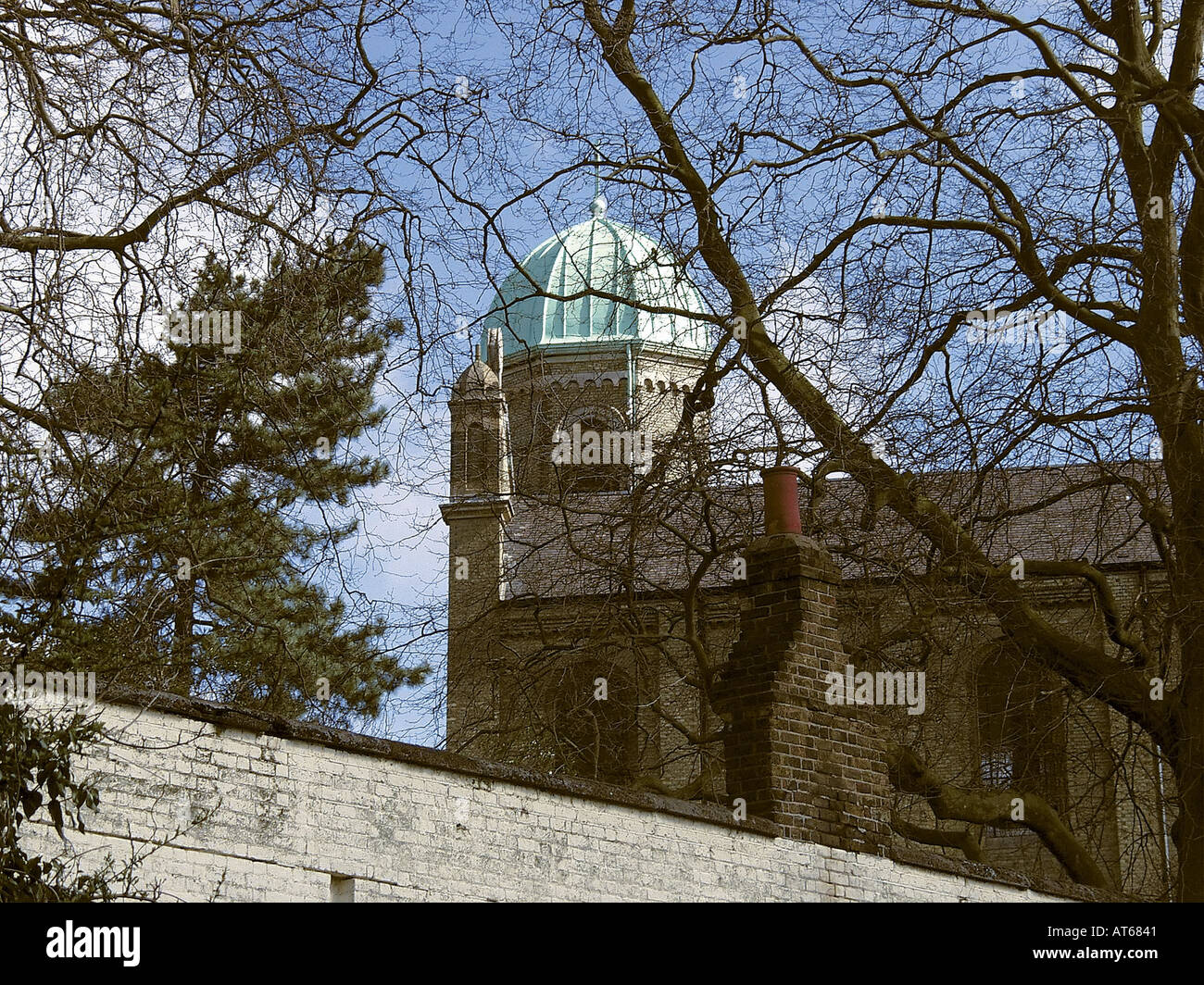 london highgate st michaels church Stock Photo - Alamy
