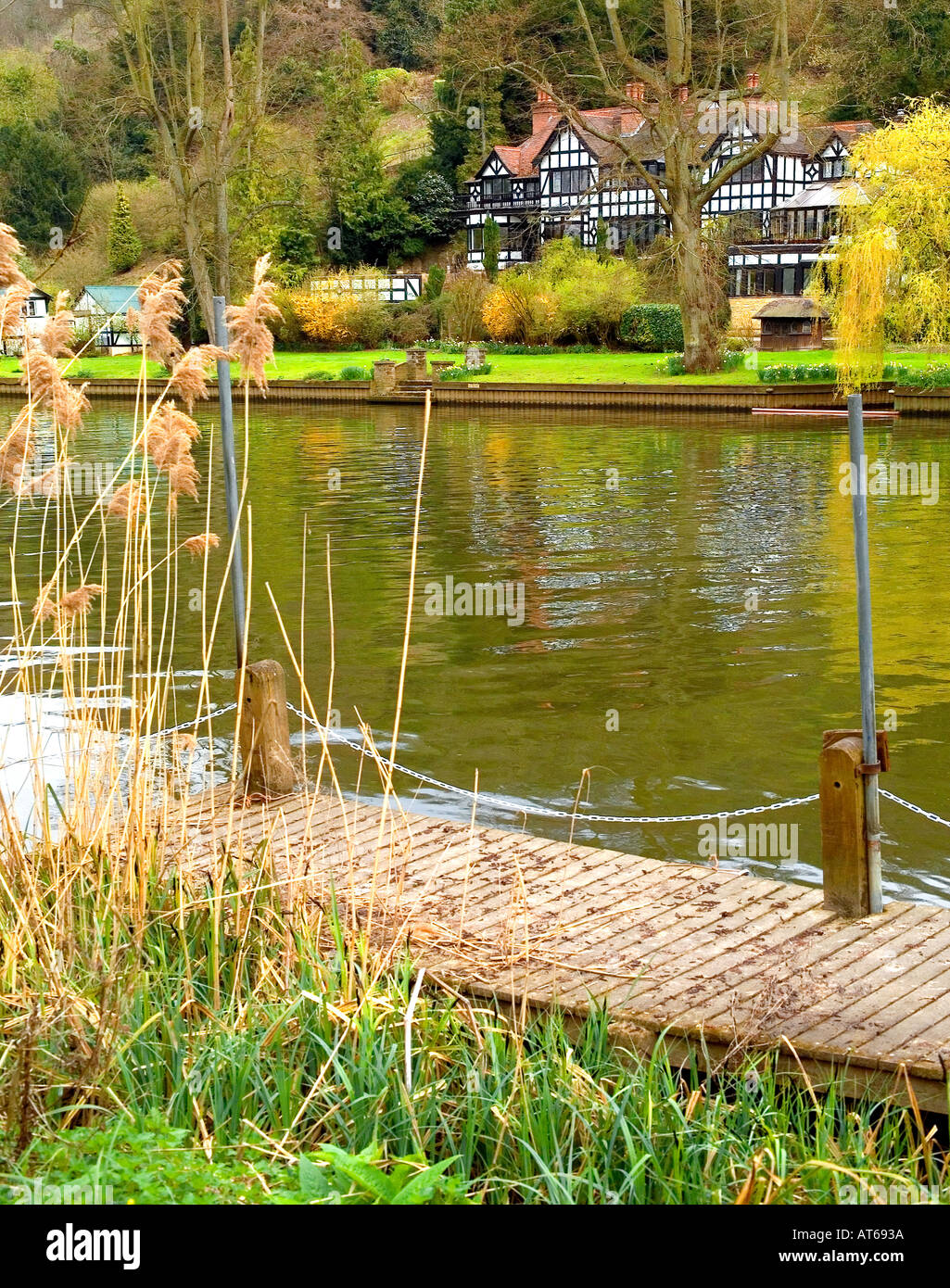 england buckinghamshire the chilterns river thames near marlow Stock ...