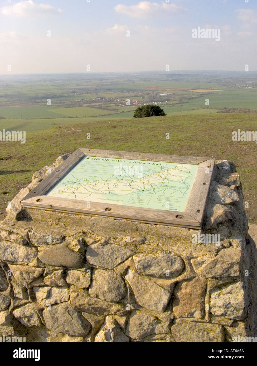 the ridgeway path the chilterns buckinghamshire england summit of ...