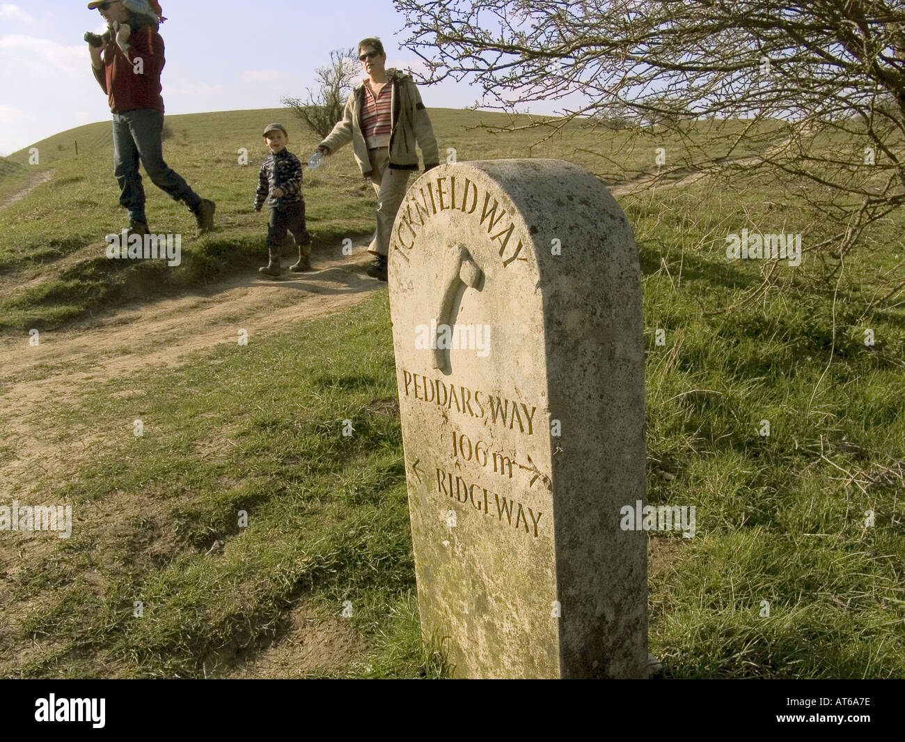 the ridgeway path the chilterns buckinghamshire england Stock Photo - Alamy