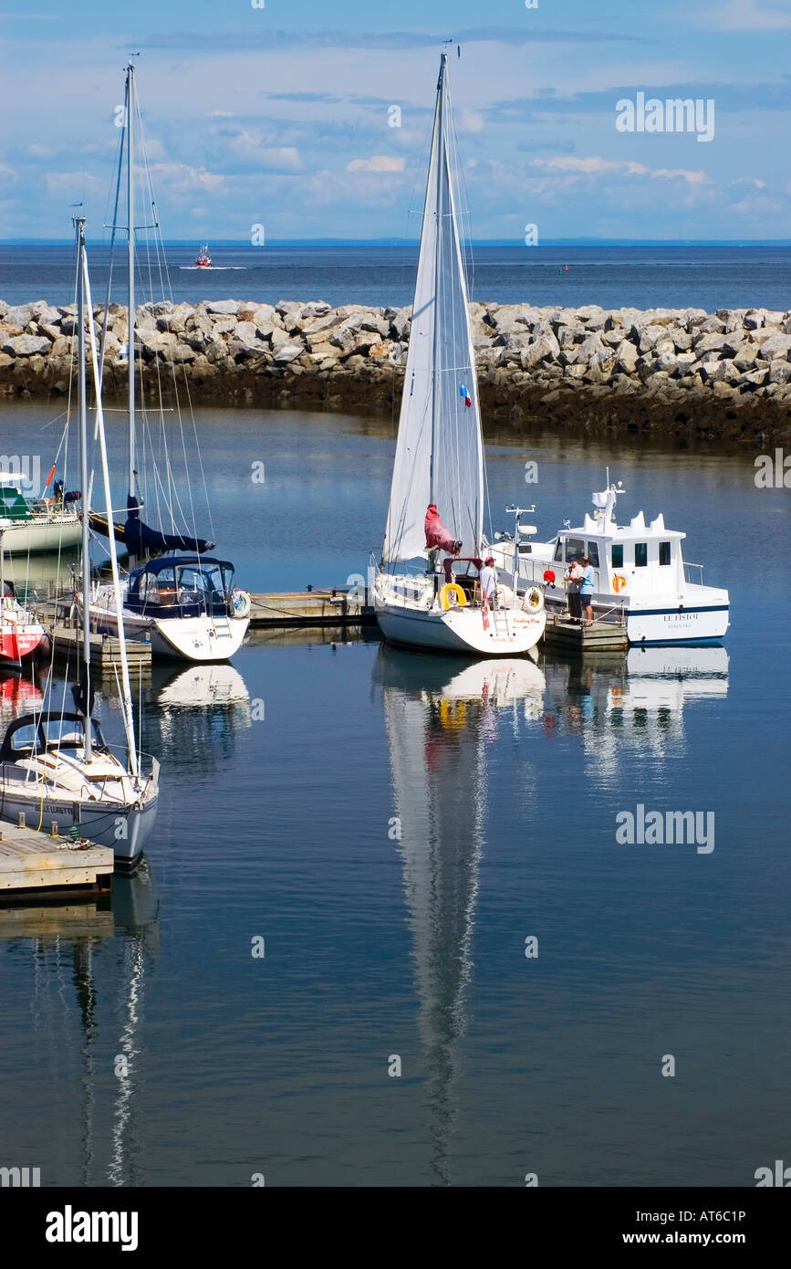 Sail boat and cruising boat docked at Rimouski marina Stock Photo - Alamy