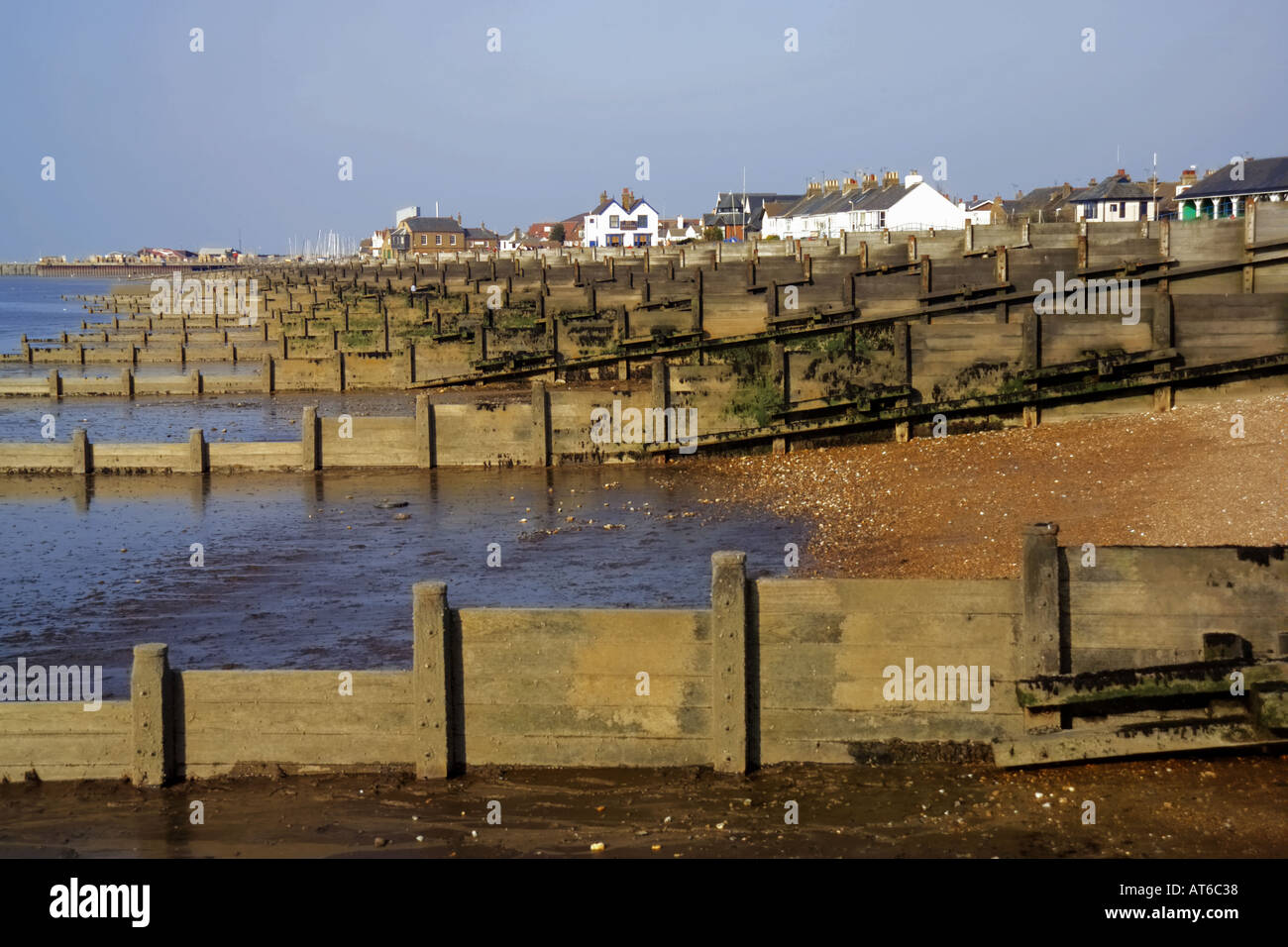 england kent whitstable seafront shingle beach Stock Photo - Alamy