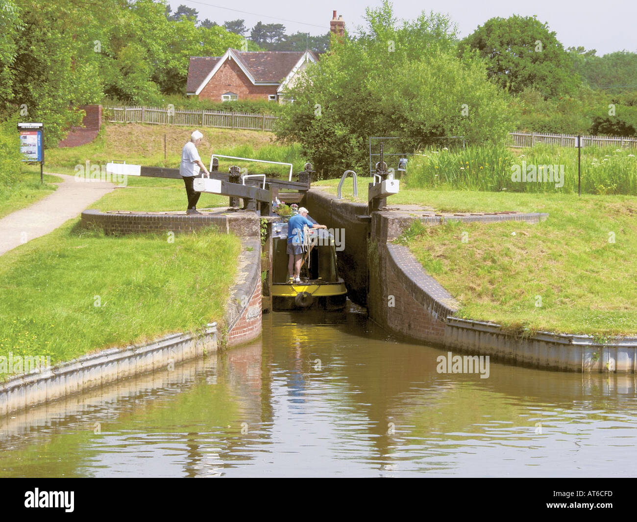 warwickshire stratford canal lapworth kingswood junction david martyn ...