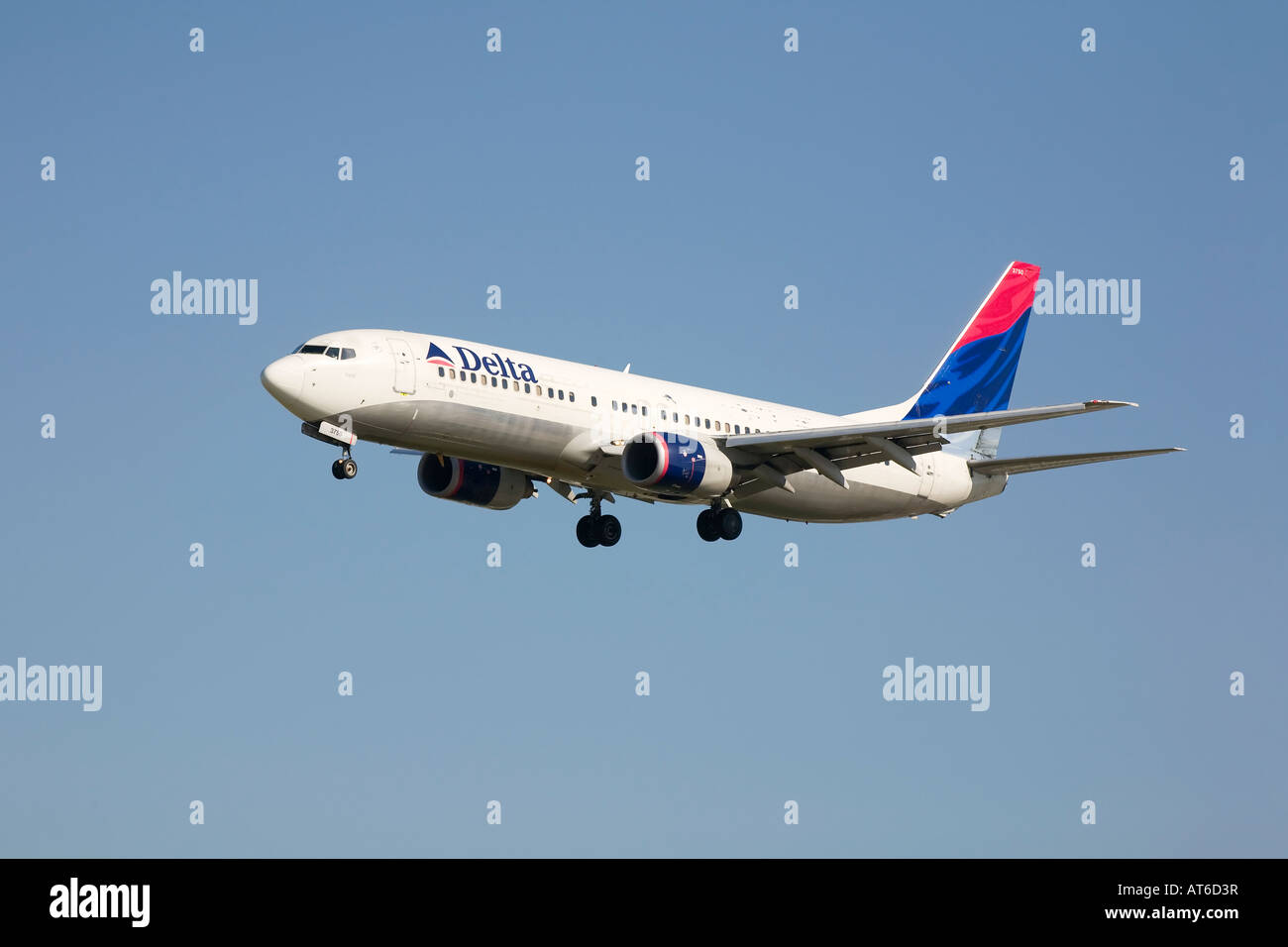 A Boeing B737 of Delta airlines on final approach Stock Photo - Alamy