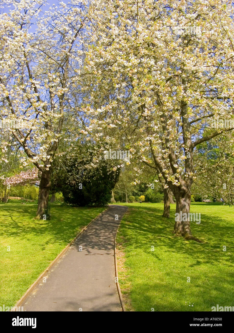 England london highgate waterlow park hi-res stock photography and ...
