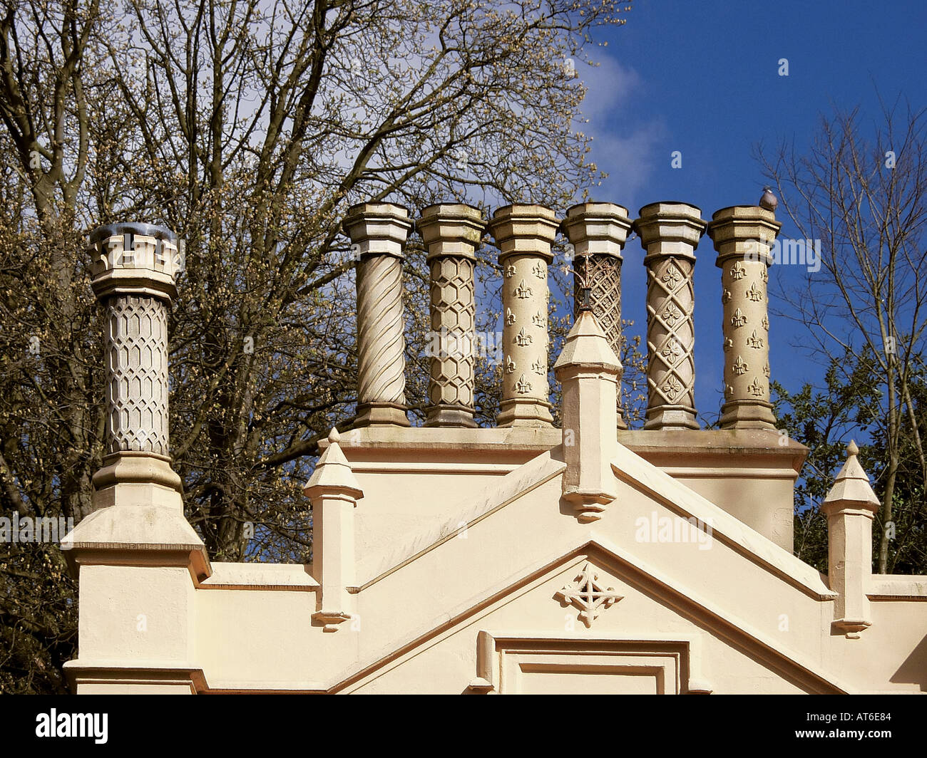 london highgate gatehouse waterlow park david martyn hughes Stock Photo ...