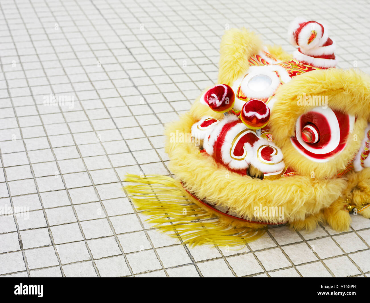 Dancer performing lion dancing celebrating hi-res stock photography and ...