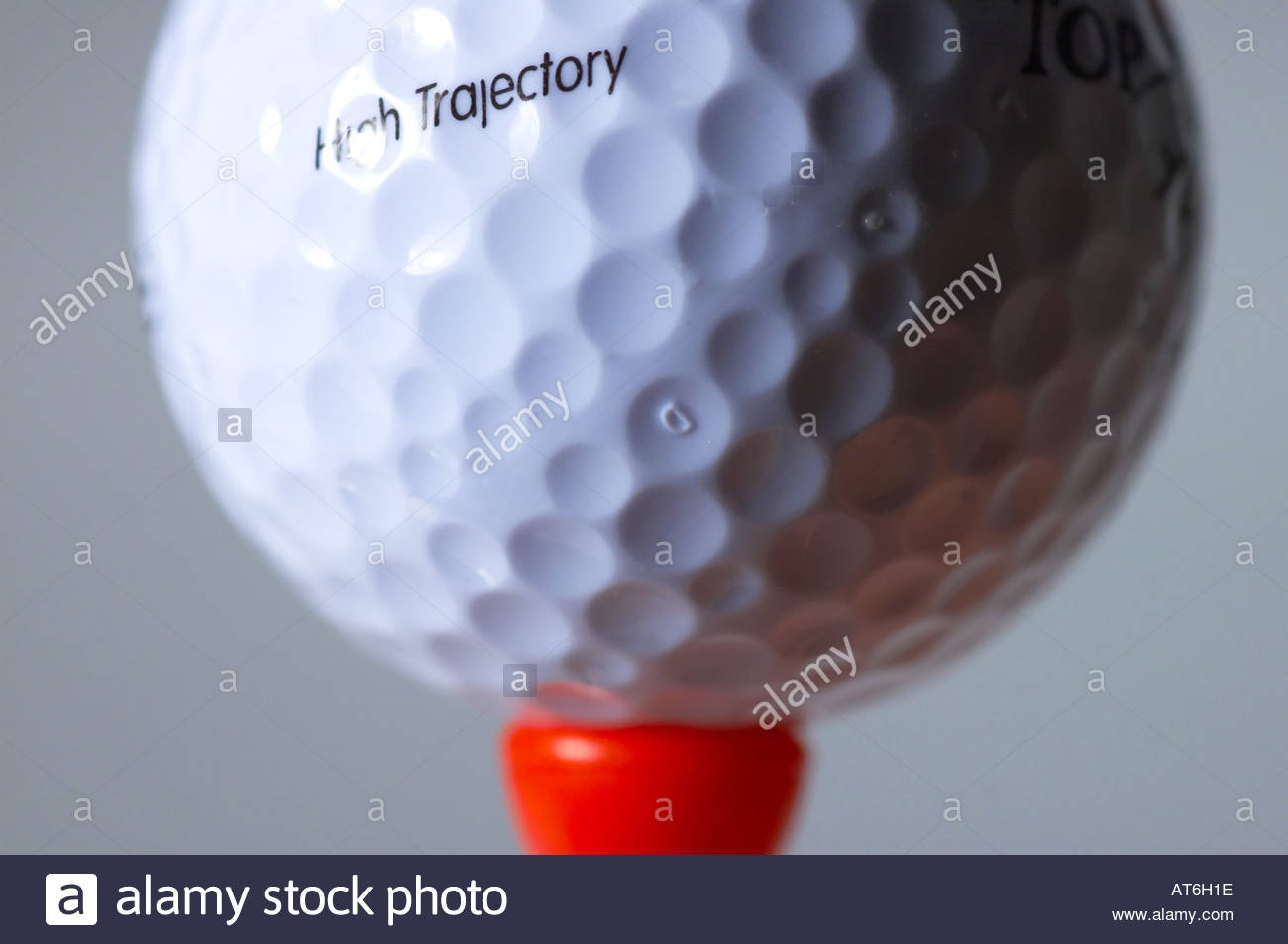Red golfball hi-res stock photography and images - Alamy